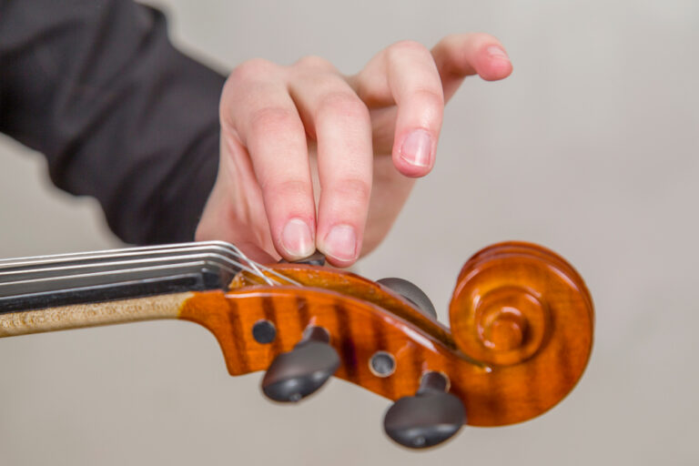 10 Steps to Tune Your Violin - Lessons In Your Home