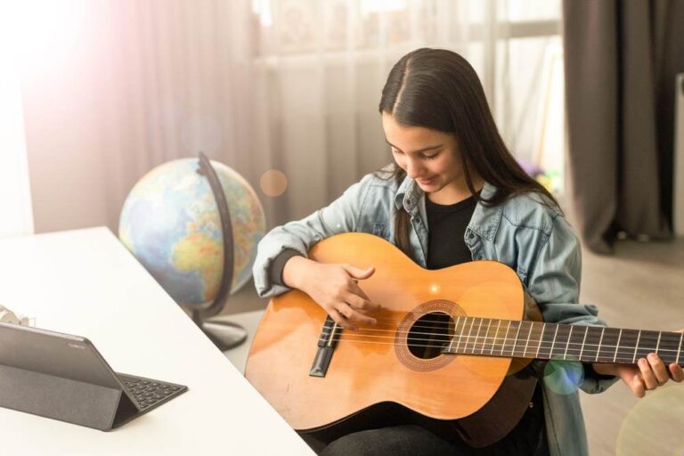 Group Lessons vs. Private Music Lessons: Which is Best for My Child?