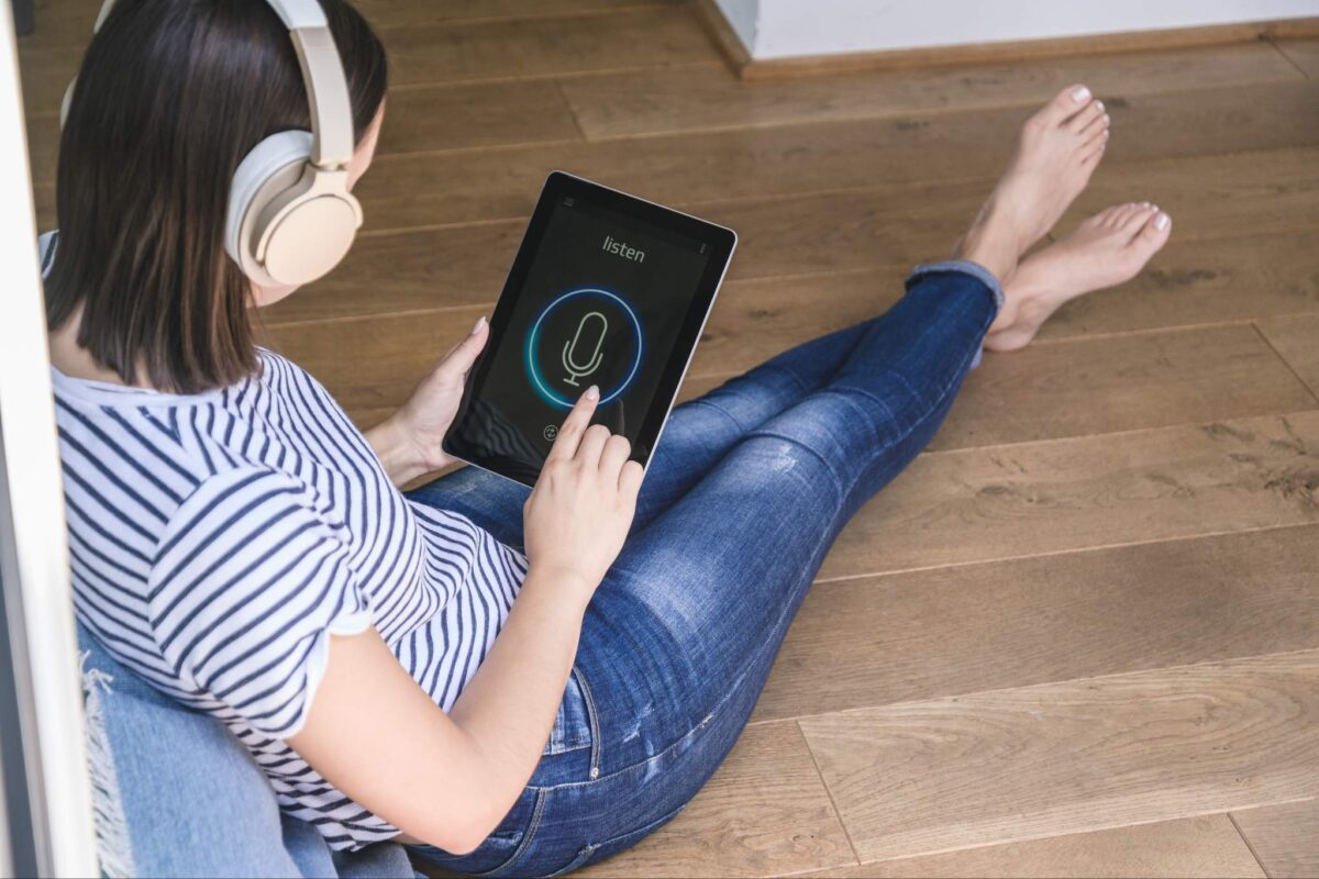 Top 10 Voice Training Apps to Use Between Lessons - Lessons In Your Home